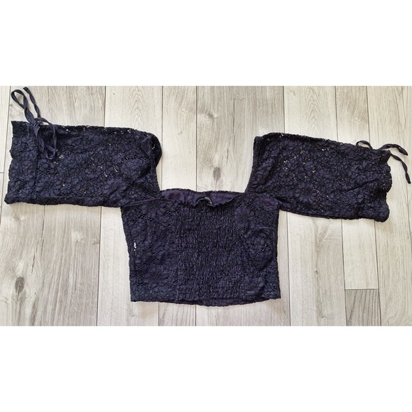 Zara | Tops | Zara Navy Blue Lace Crop Top | Poshmark